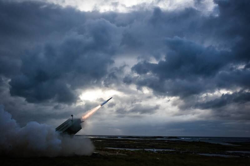 Raytheon’s Extended Range AMRAAM Missile Destroys Target in First ...