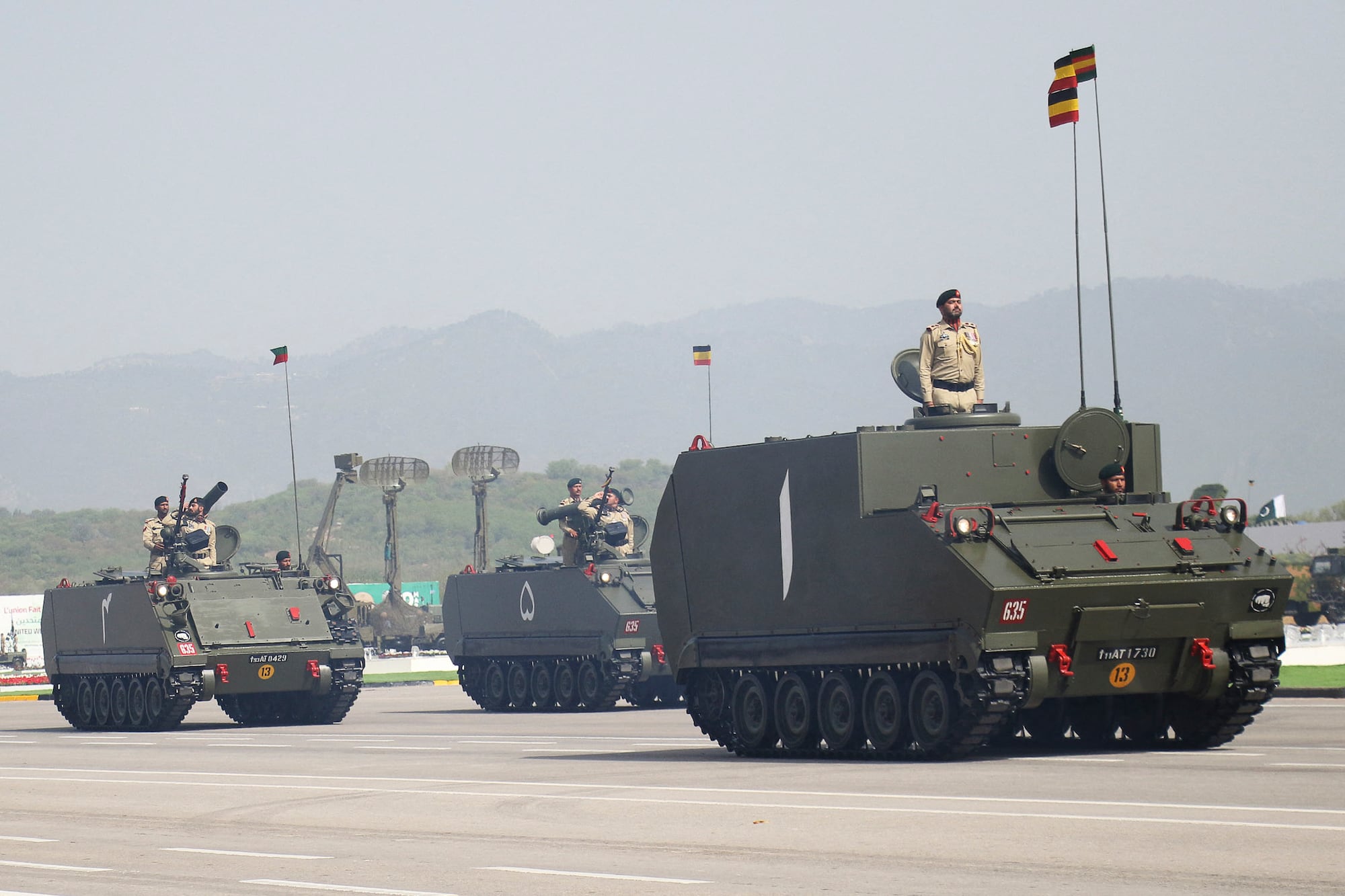 See Pakistan showcase its latest equipment during military parade