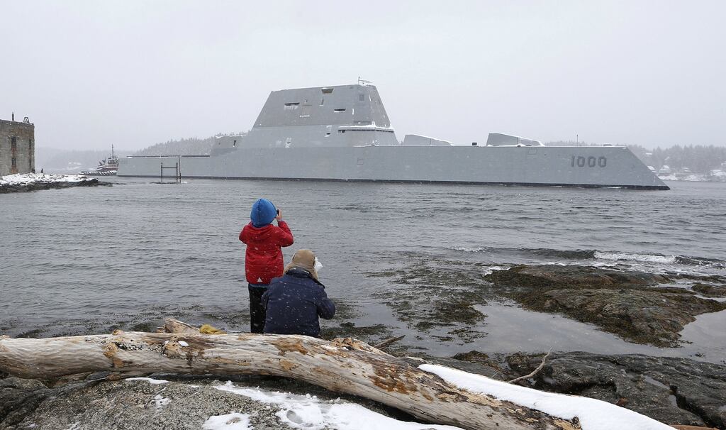 Here’s how the destroyer Zumwalt’s stealthy design handles stormy seas