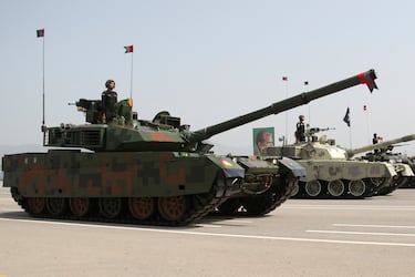 See Pakistan showcase its latest equipment during military parade