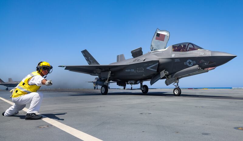 Raytheon’s precision landing system could be coming to more allied ...