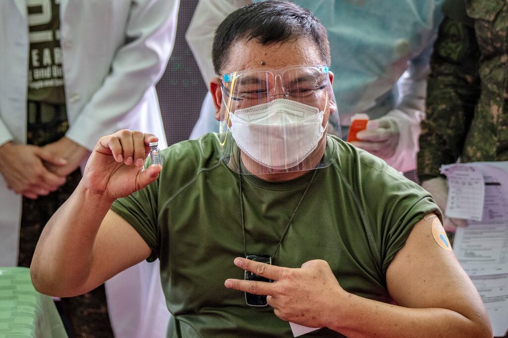 Philippine defense chief quits in latest security shakeup