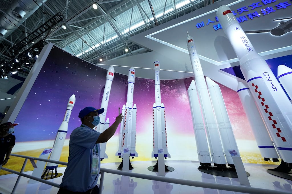 Military Space – Military Space Systems | Defense News