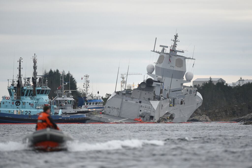 Warnings and confusion preceded Norwegian frigate disaster: here’s what ...