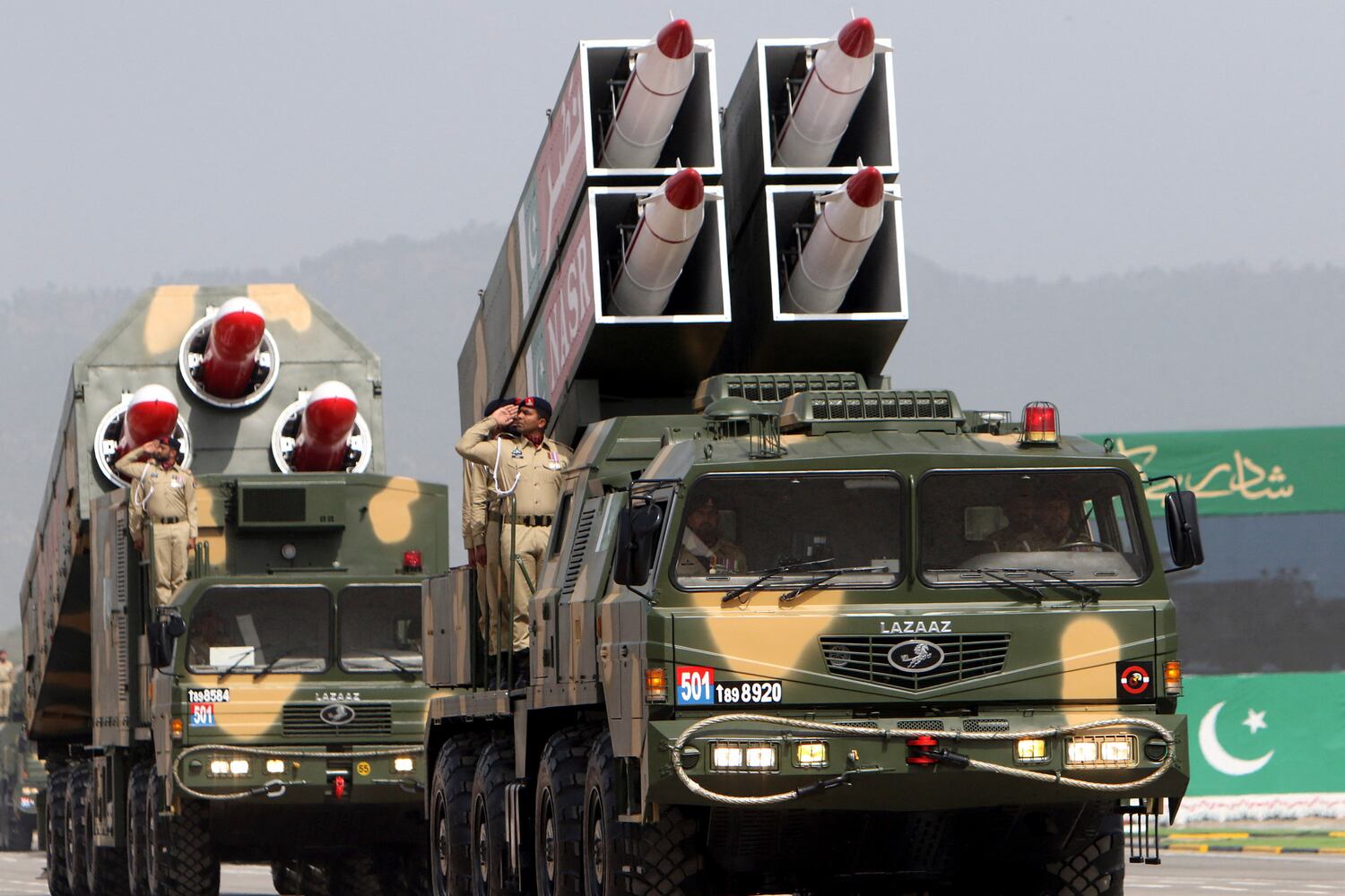 See Pakistan showcase its latest equipment during military parade