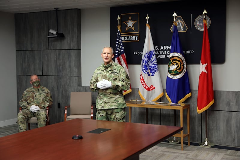 New boss headed to US Army networks office