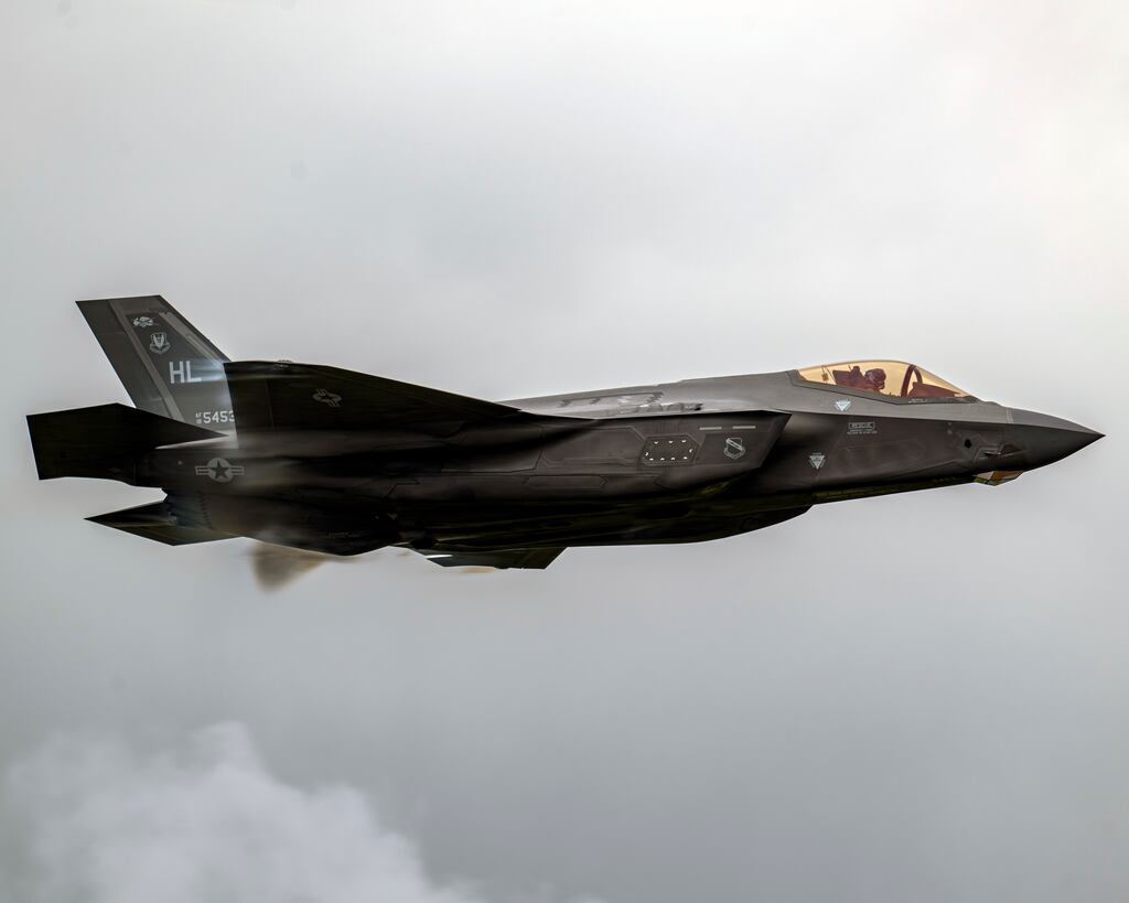 Air Force F-35 buy would be cut in half under Pentagon spending plan