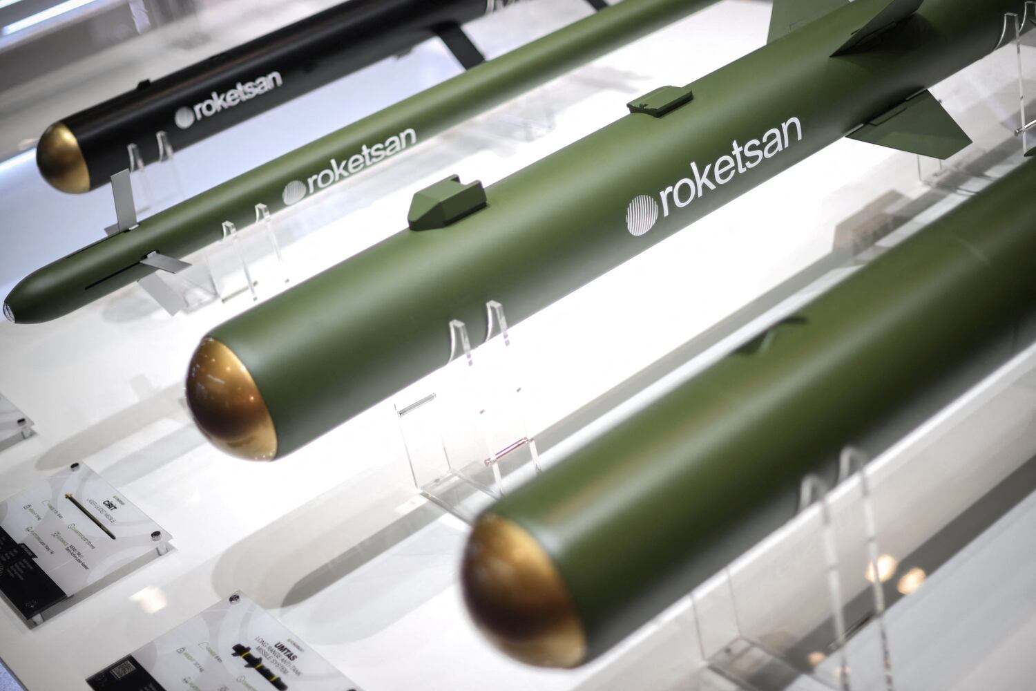 See the weapons on display at DSEI — golden gun included
