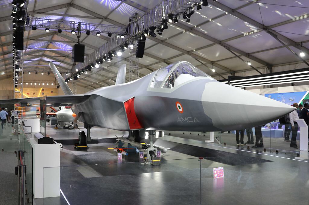 For India, it’s ‘Pick your fighter,’ as Delhi weighs US, Russian bids