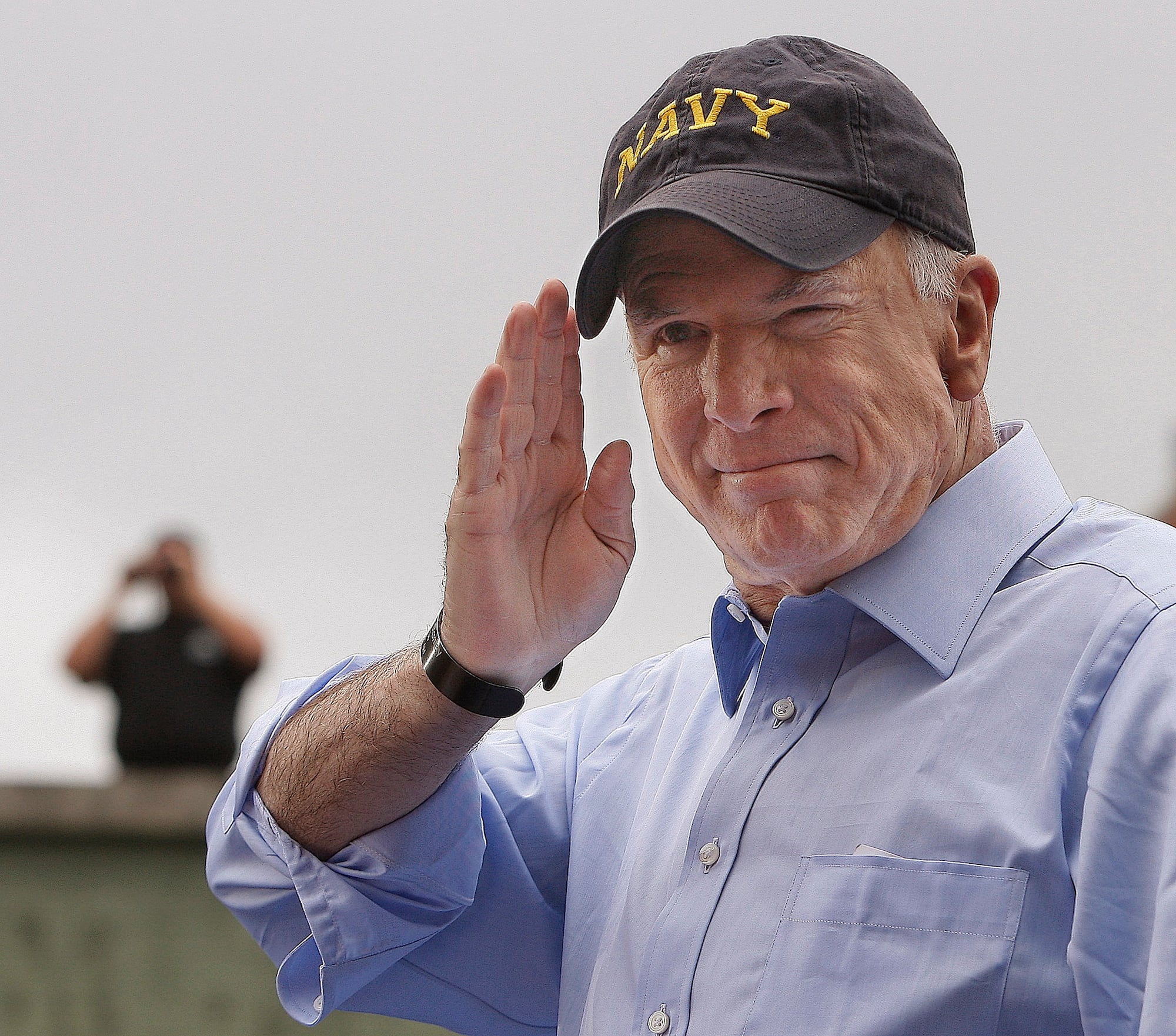 How McCain, as Pentagon’s watchdog and friend, left his mark on the ...