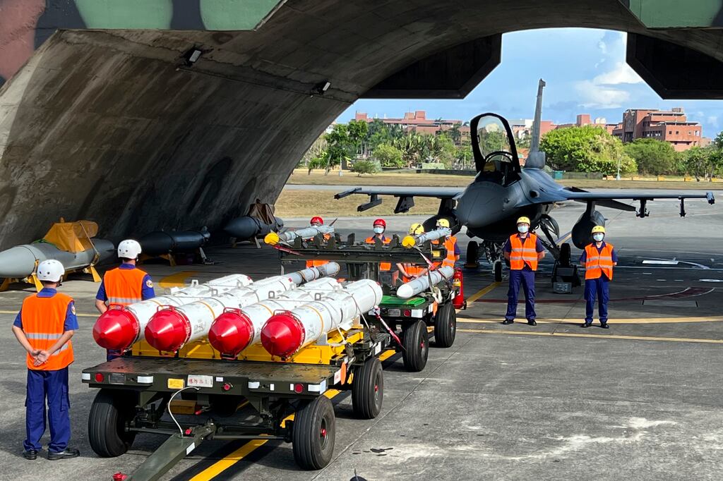 To deter China, the US and Taiwan should seek asymmetric symmetry