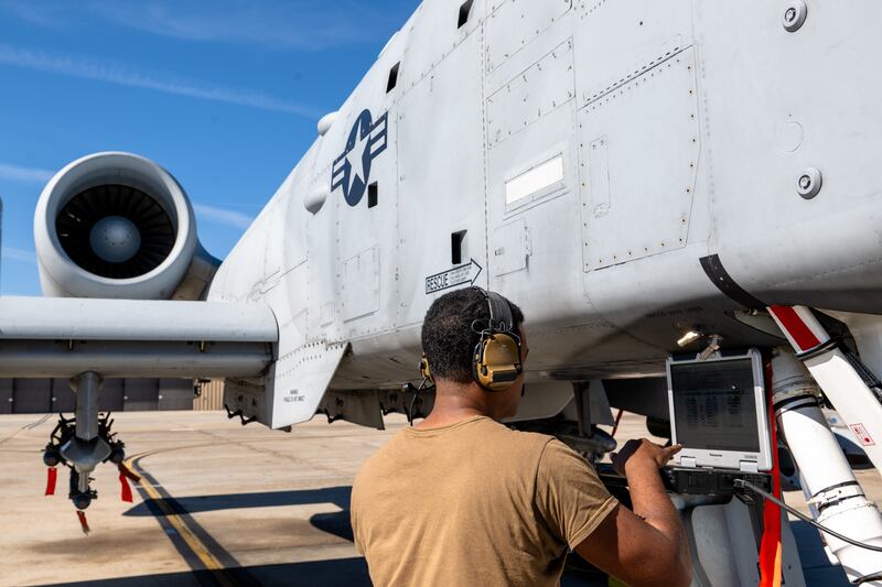 Air Force practices operating from cut-off bases in fierce future war