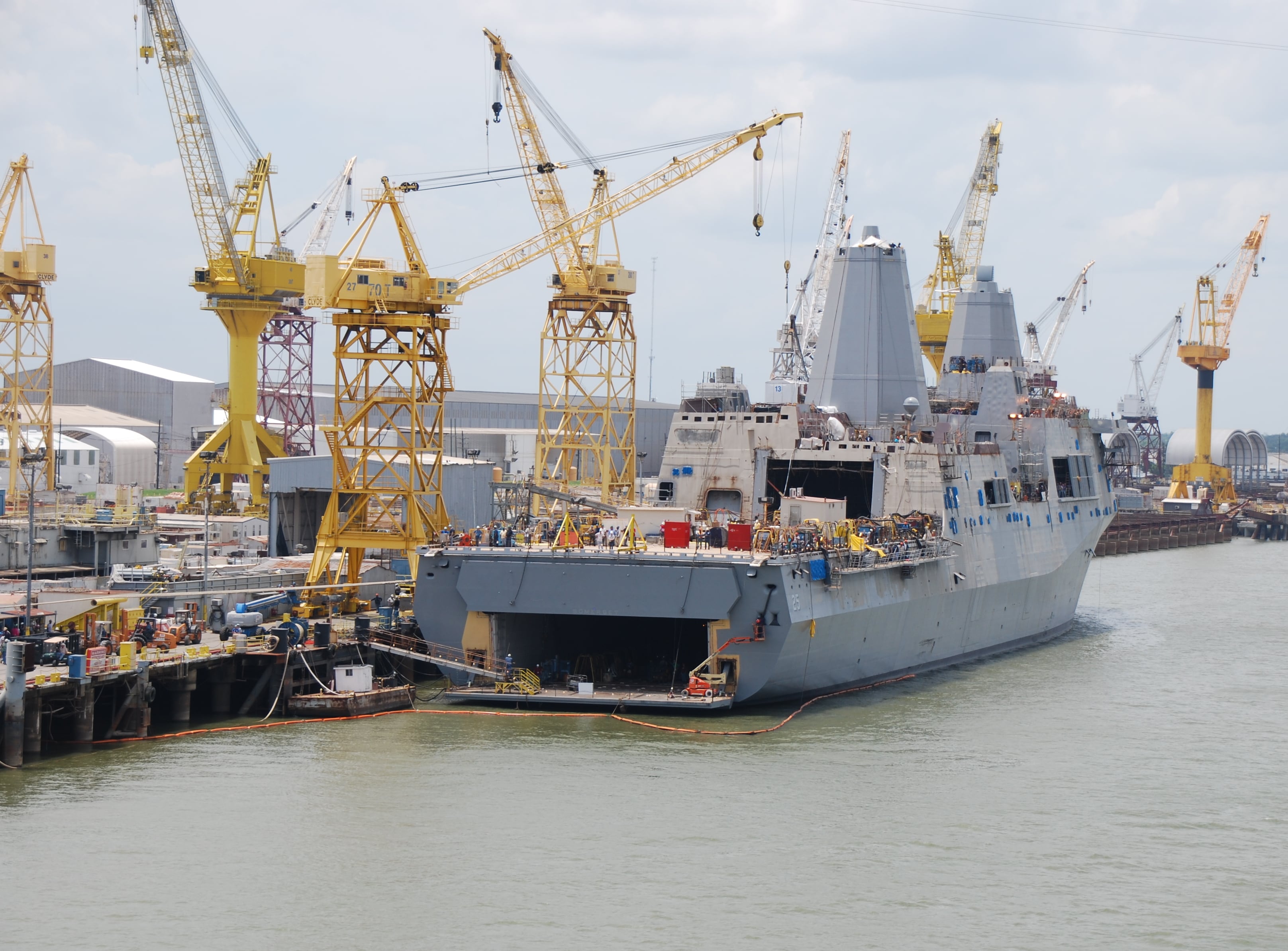 GAO: Navy Pays Shipbuilders To Fix Construction Defects