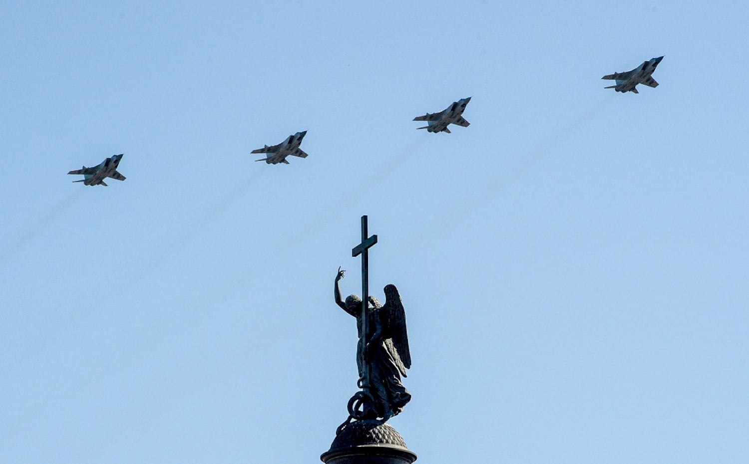 Russia’s hypersonic missile debuts alongside new military tech at parade