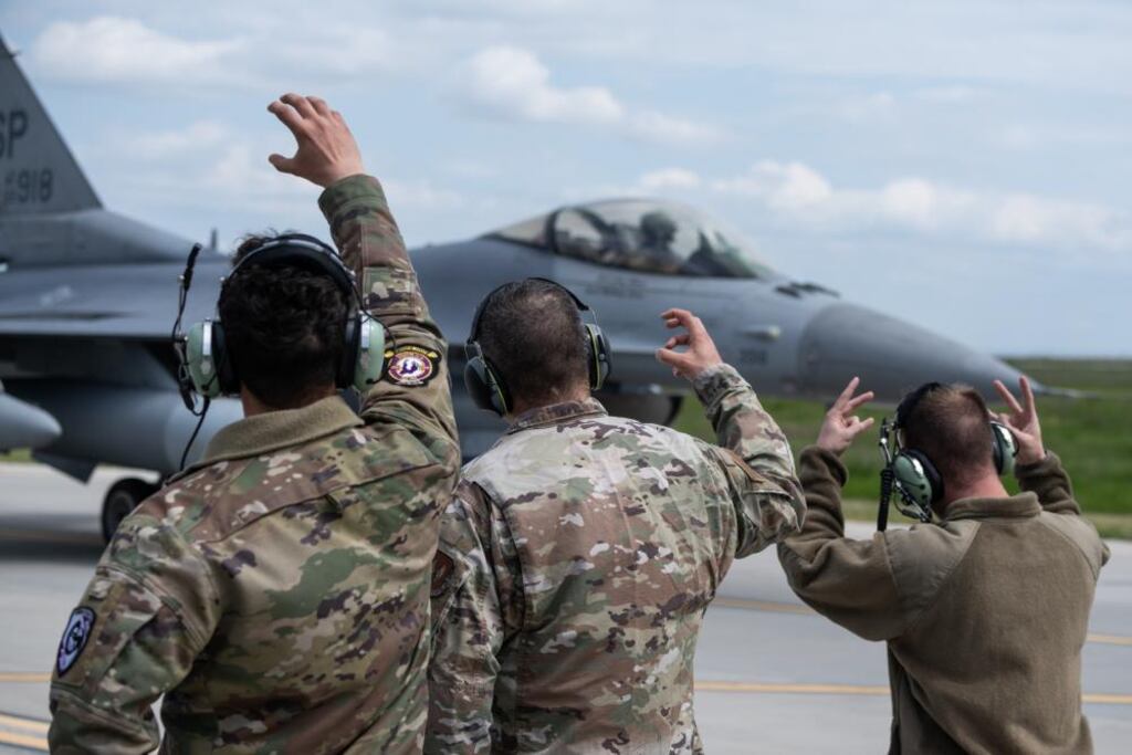 Bulgarian parliament votes to buy F-16s under $1.3 billion deal