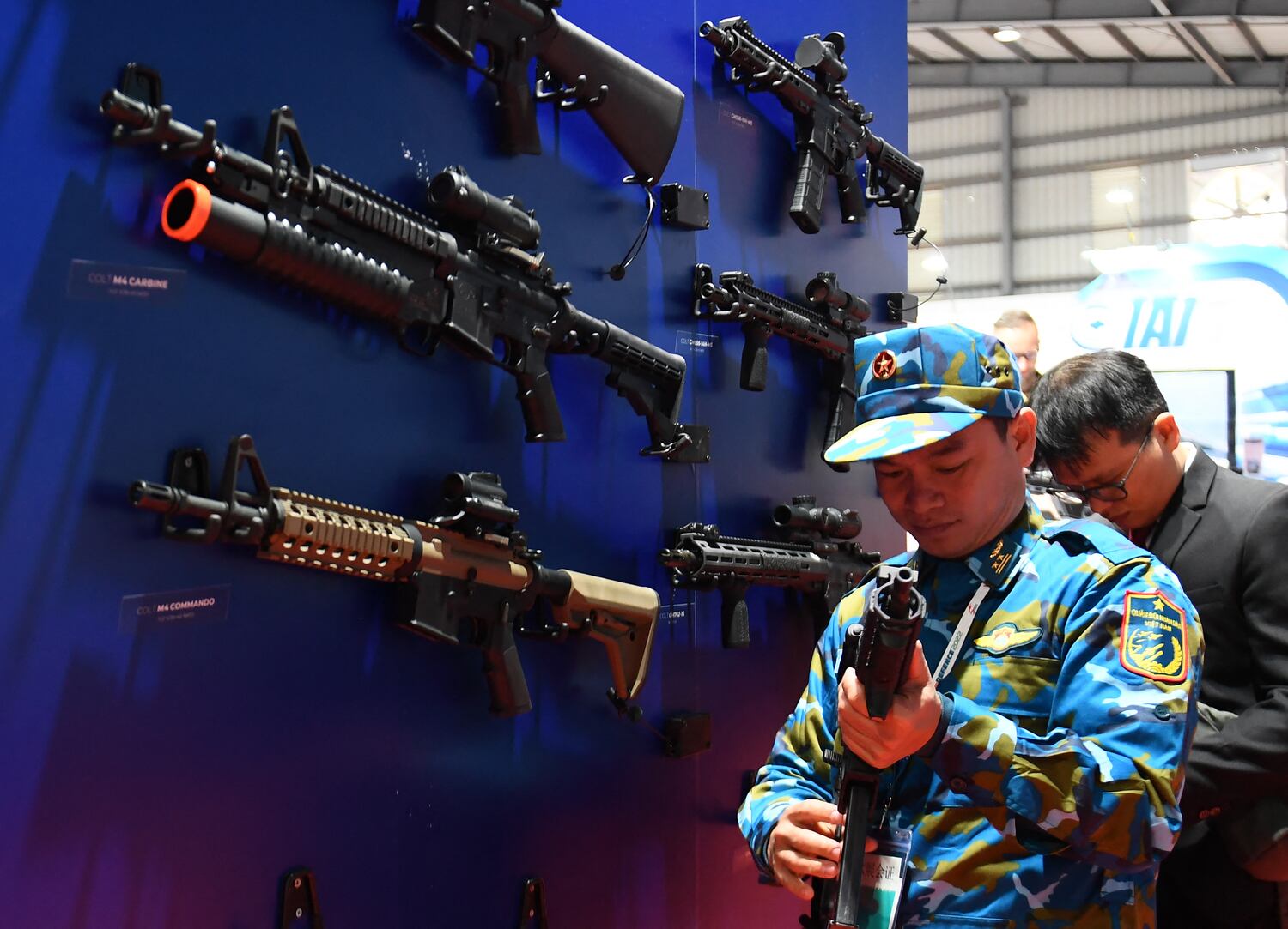 See the weapons on display at Vietnam’s first defense expo
