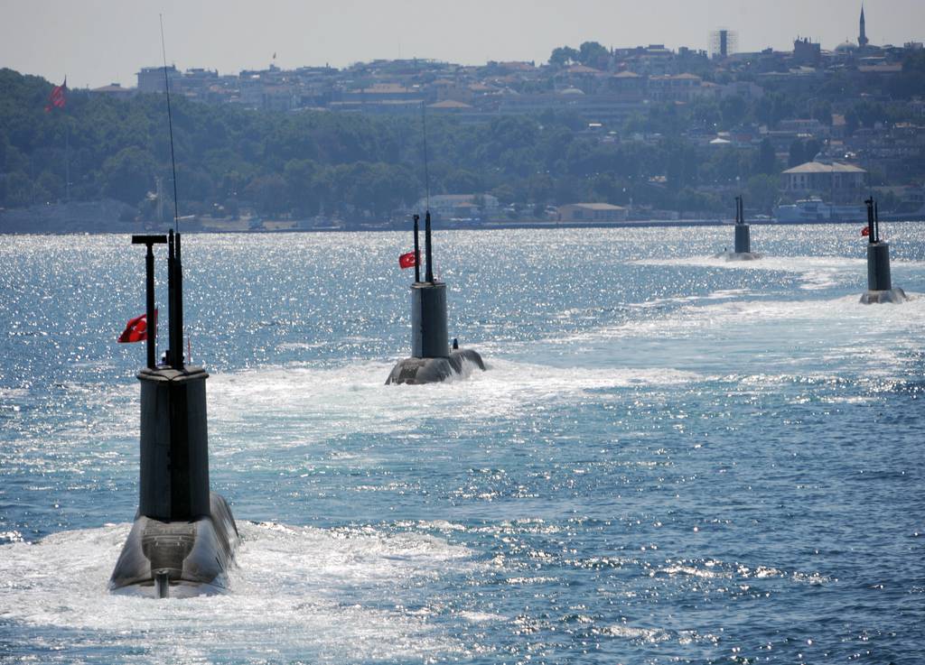 Turkey launches homemade submarine program